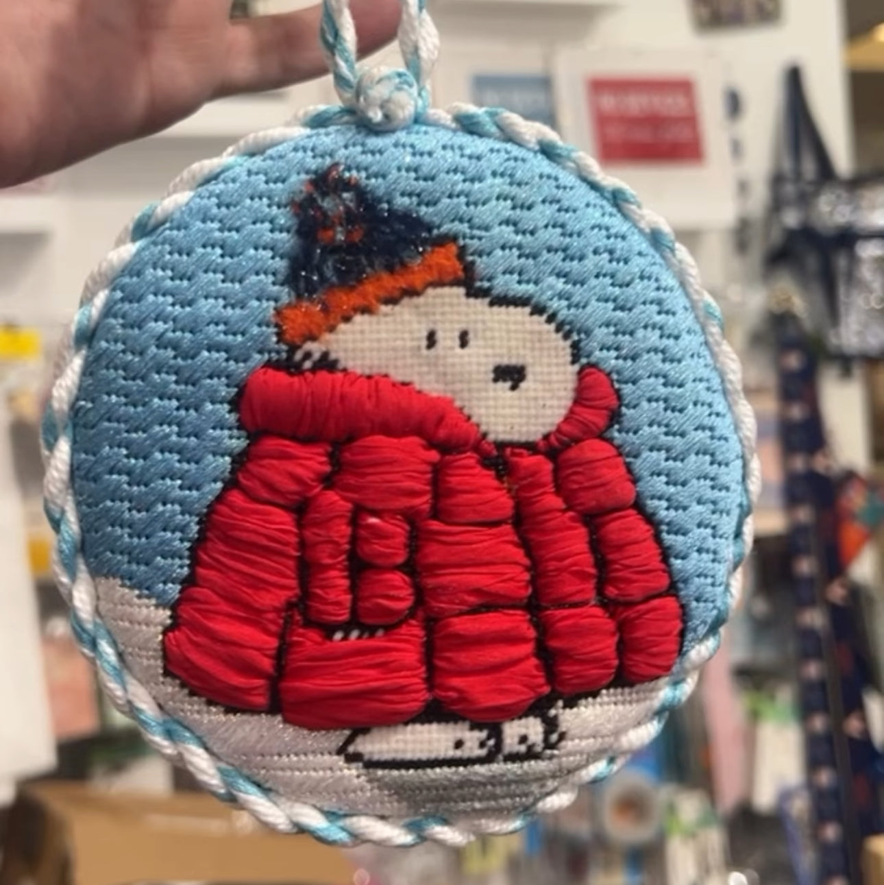 Officially Needlepoint PNTS-WINTER3 - Snoopy in Puffer Coat Round Canv ...