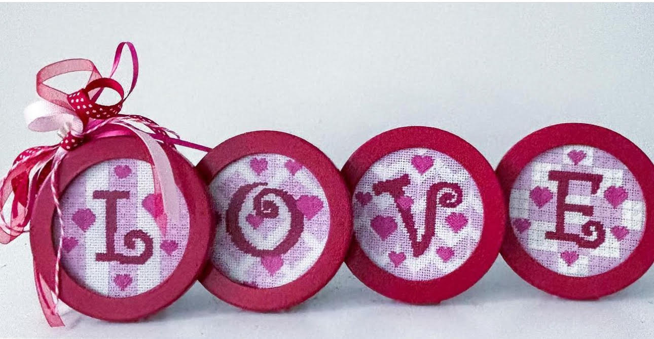 Beth Gantz LOVE Bundle (4 Canvases and 4 Red Easel Back Frames ...