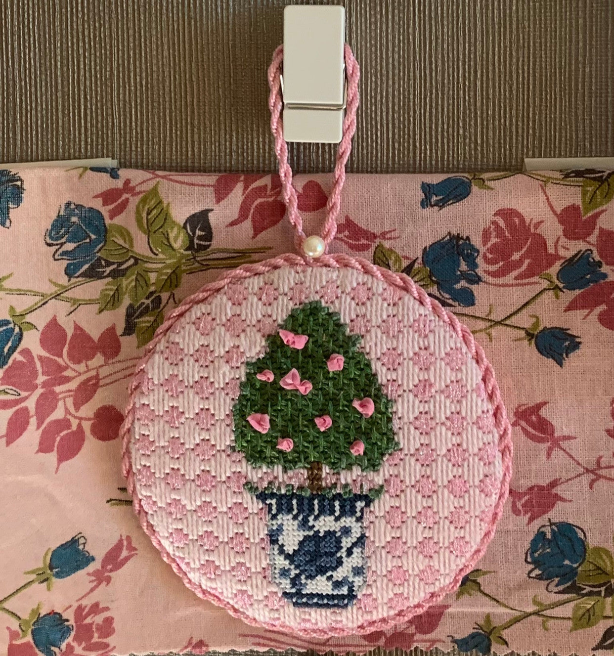 Patricia Sone F-05 Summer Topiary with Stitch Guide – Stitch by Stitch